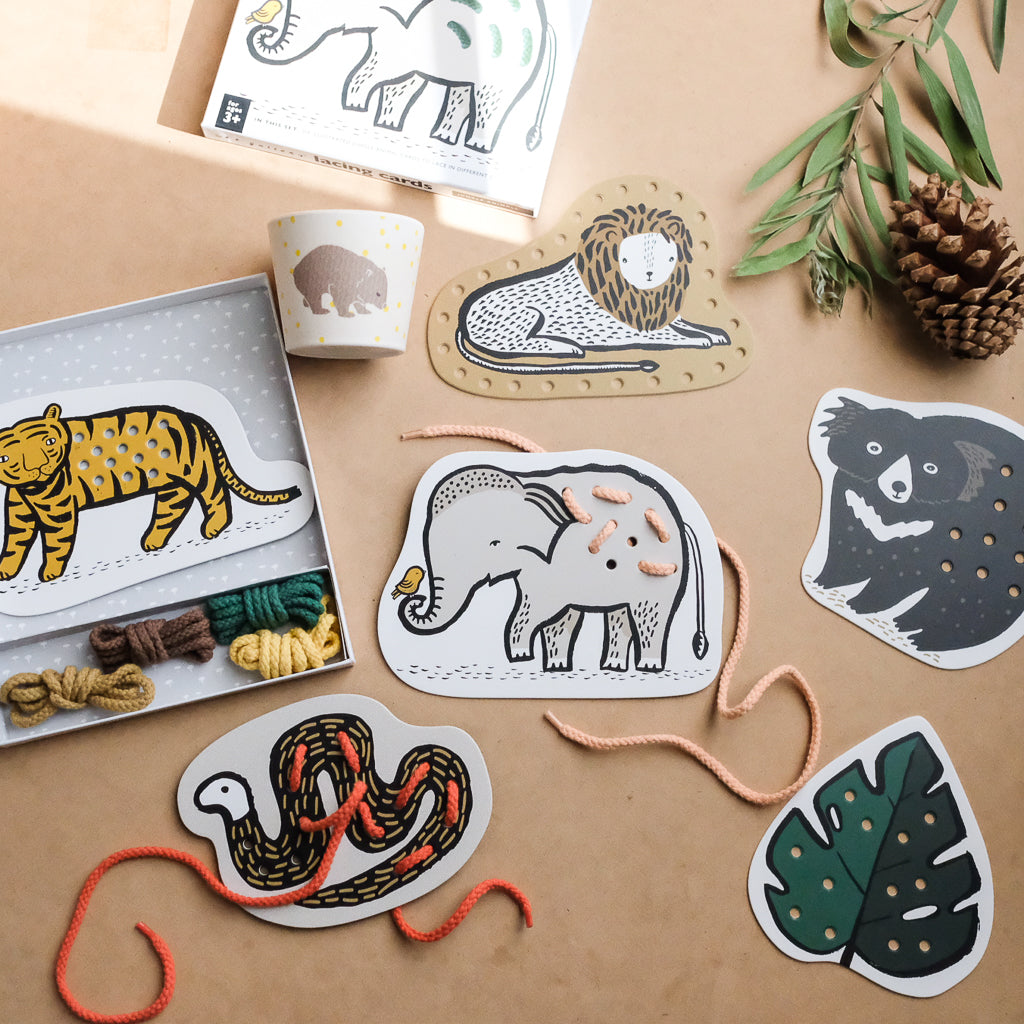 Wee Gallery Lacing Cards - Jungle Animals – UrbanBaby shop