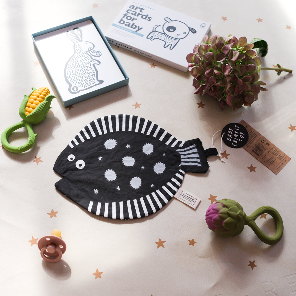 Wee Gallery Organic Crinkle Toy - Fish – UrbanBaby shop